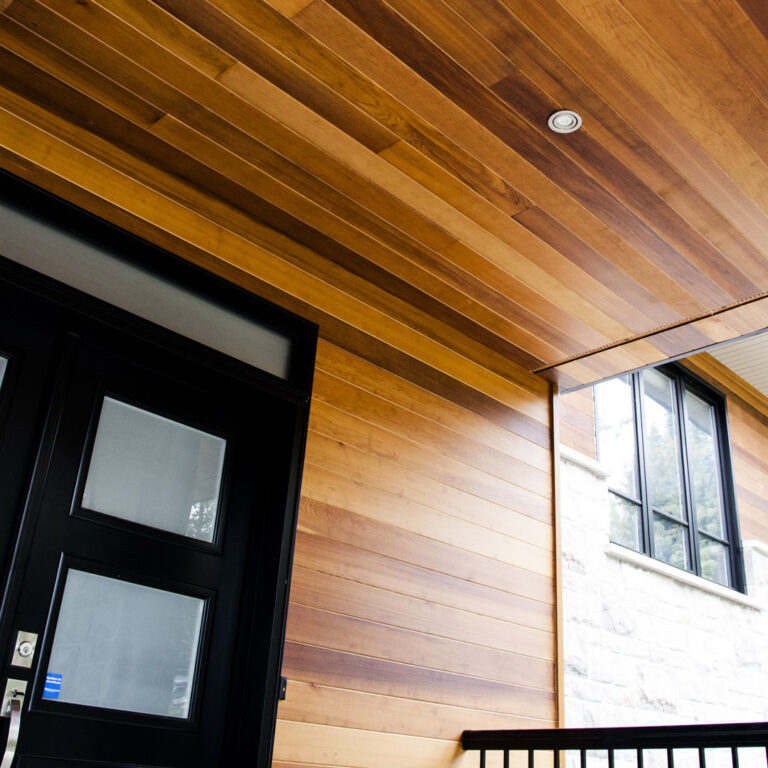 Soffite de bois ou imitation bois | DESIGN EXTÉRIEUR