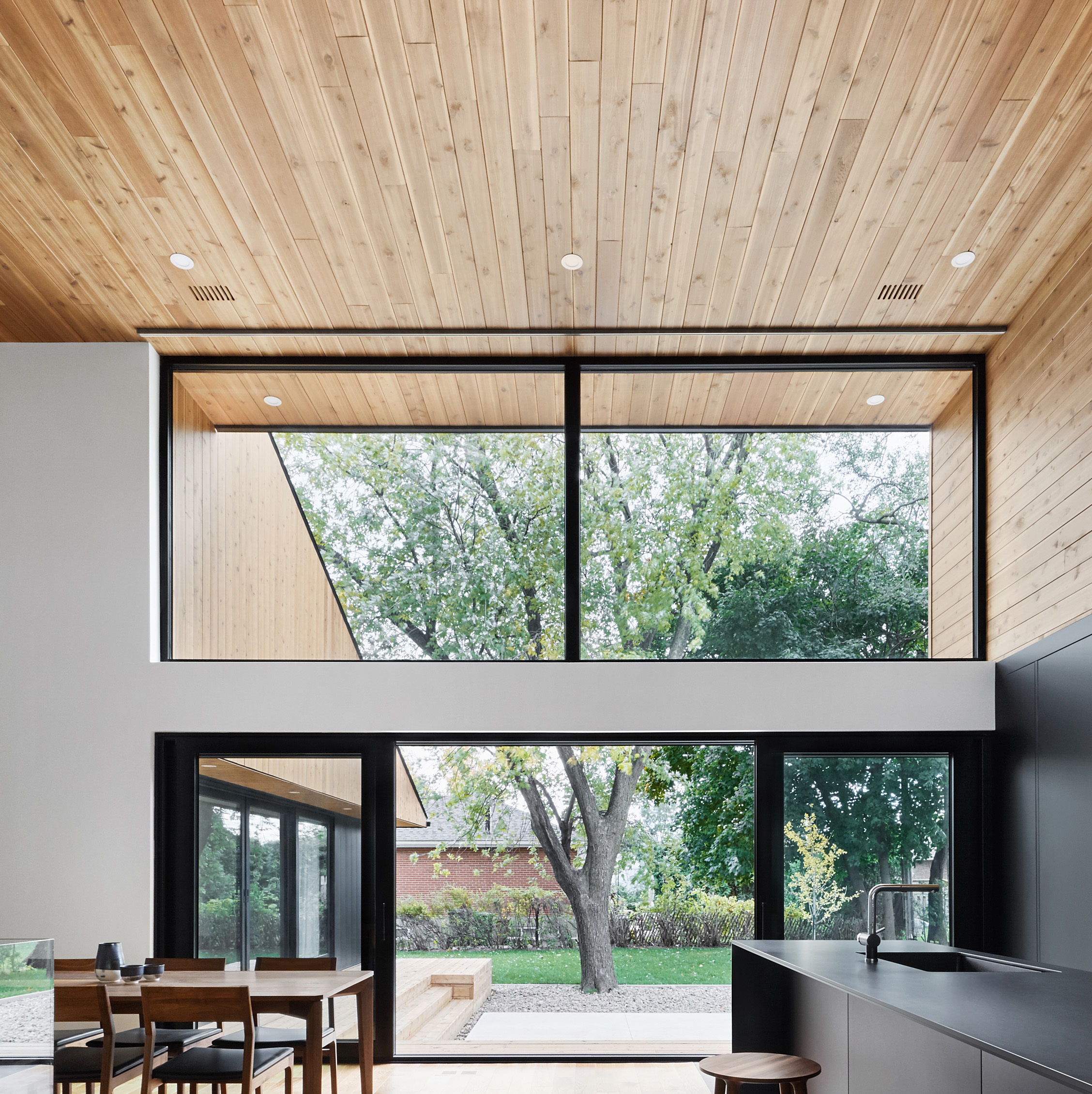 Soffite de bois ou imitation bois | DESIGN EXTÉRIEUR